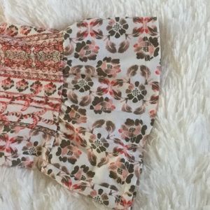 Absolutely Famous | Tops | Absolutely Famous Floral Print Blouse | Poshmark